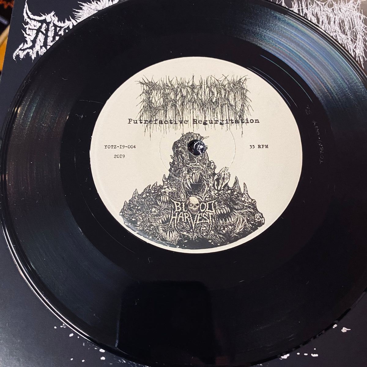 Archaic Tomb / Cryptworm - Split vinyl 7" - Blood Harvest Records ...
